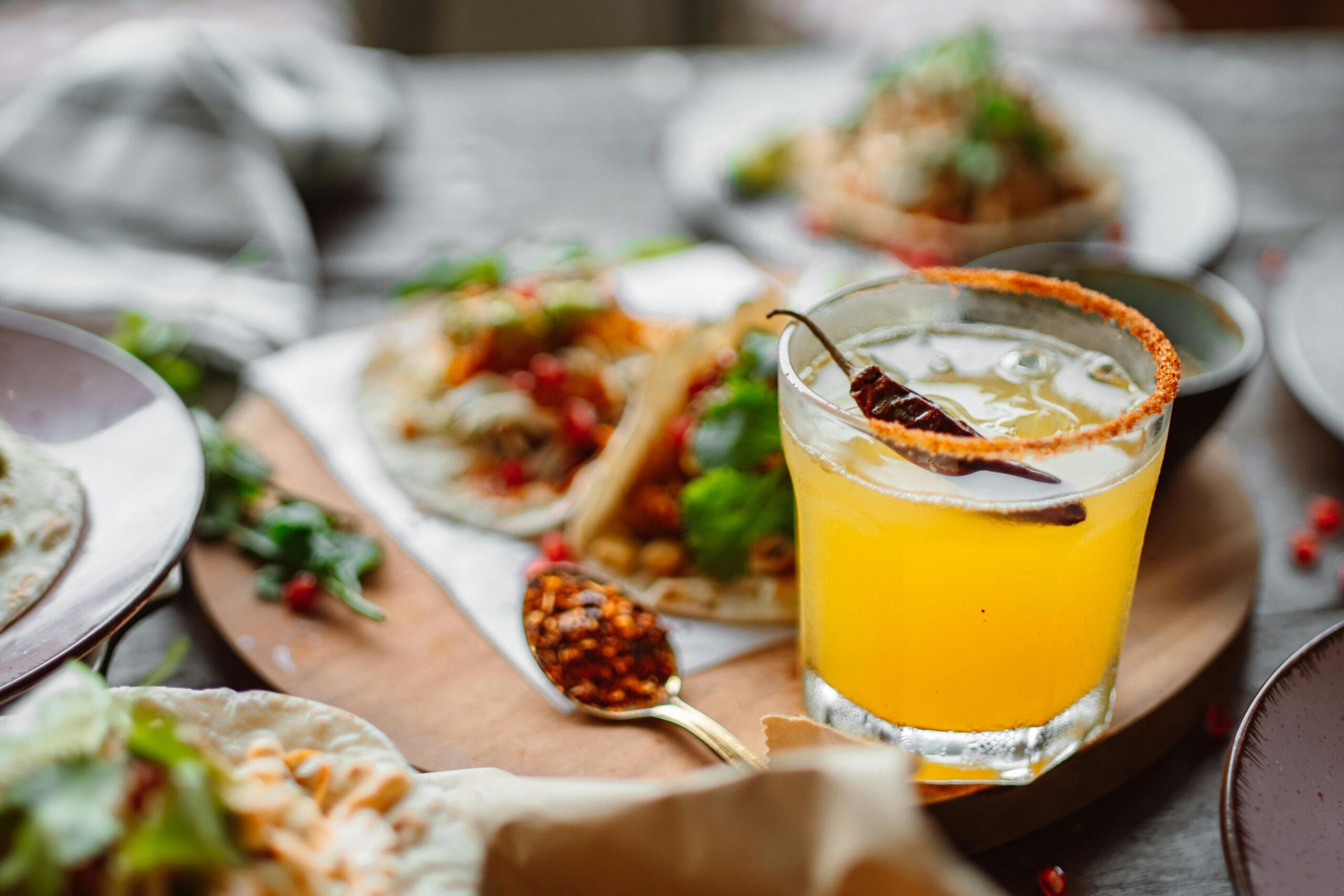 Mezcal con piña y chile | Weekend